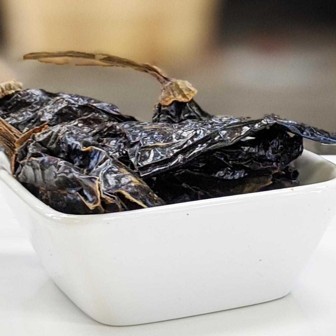 Chile Pasilla Seco Entero - Dried Whole Chile Pasilla 1lb – Unimarket